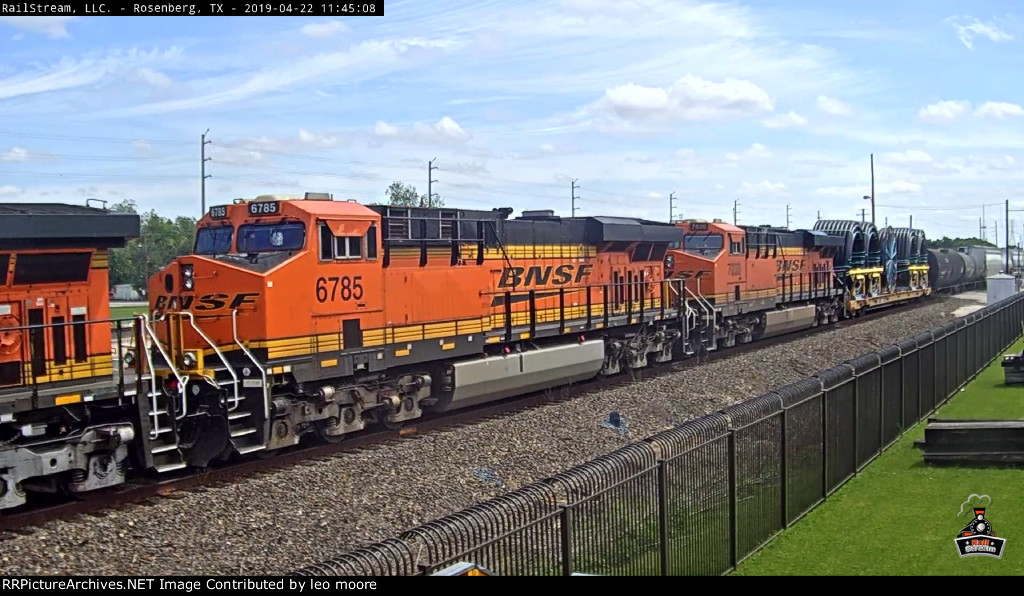 BNSF 6785